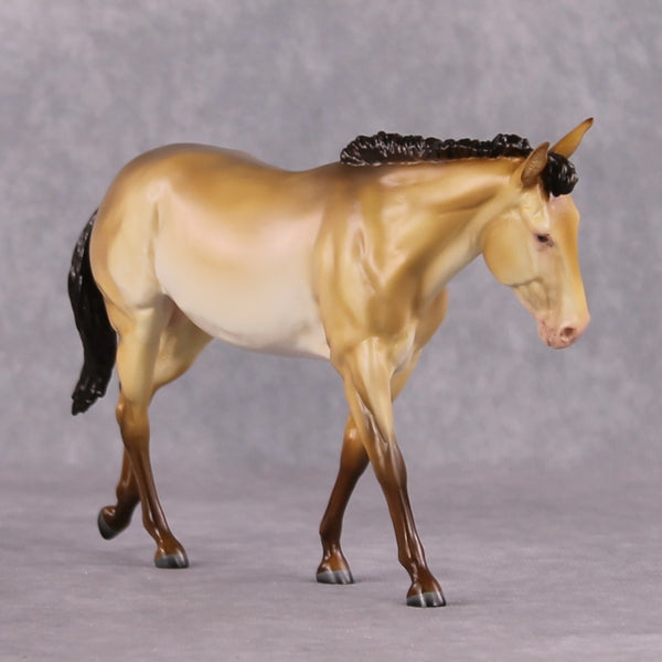 "Toast Me Purdy" OOAK Custom Cream Pebble Mule By Tiffany Purdy - GemS ...