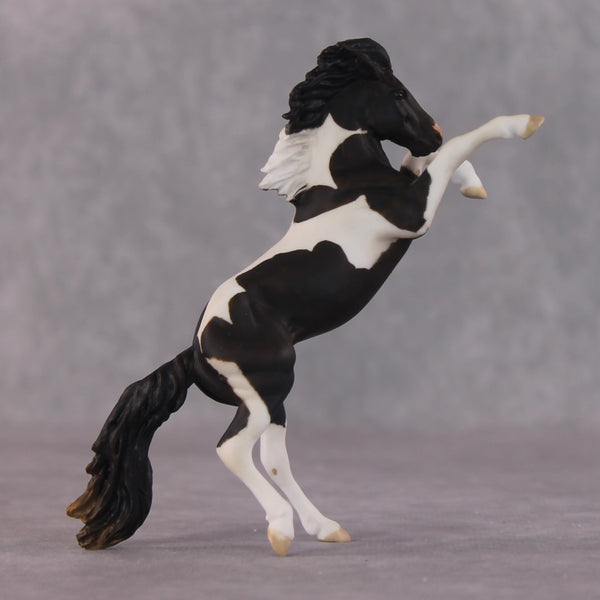 "Izzy Hands" OOAK EFCM Rearing Chip By Maggie Jenner-Bennett - Stone Horses