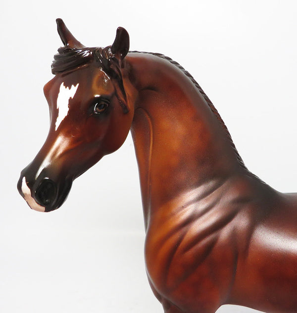 BARRICK~OOAK DAPPLE CHESTNUT ARABIAN MODEL HORSE BY DAWN QUICK QHC17 ...