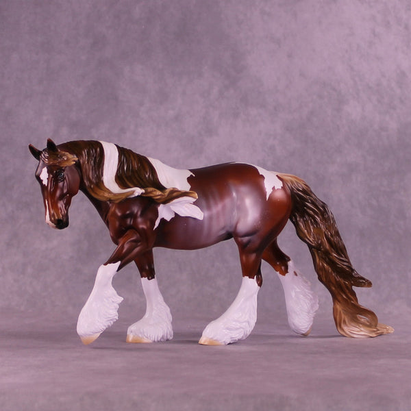 Design-A-Horse Chestnut FCM Irish Cob by The Stone Horses Team