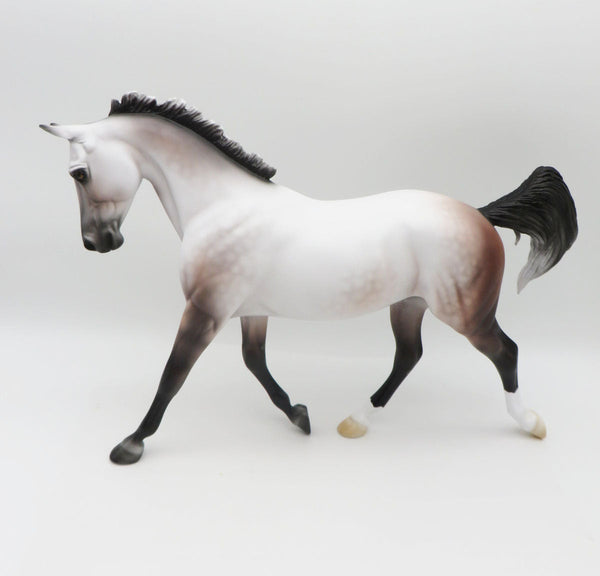 Clickbait - LE 20 Dapple Bay Going Grey/Rose Grey Palouse By Ellen Rob ...