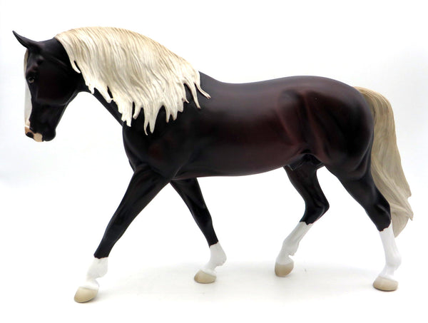 Scout Team-OOAK Liver Chestnut Irish Draft STONE BOWL V - Stone Horses