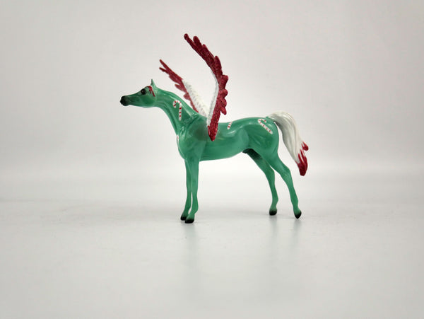 What is inside the Box>Mr. Cane 12/20 - Stone Horses