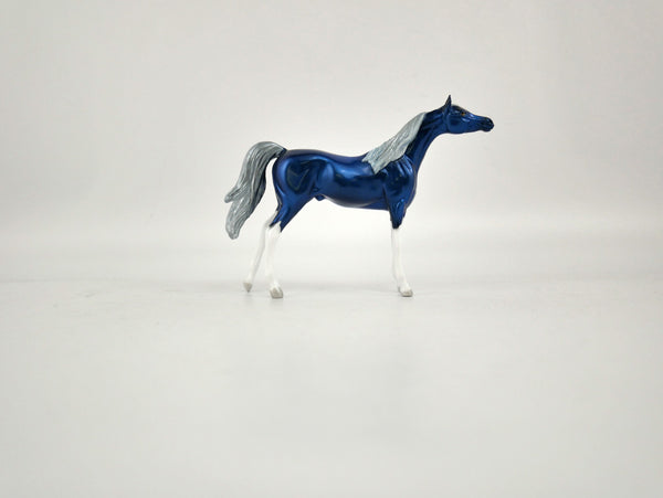 What is inside the Box>Once in a Blue Moon Chip 12/20 - Stone Horses