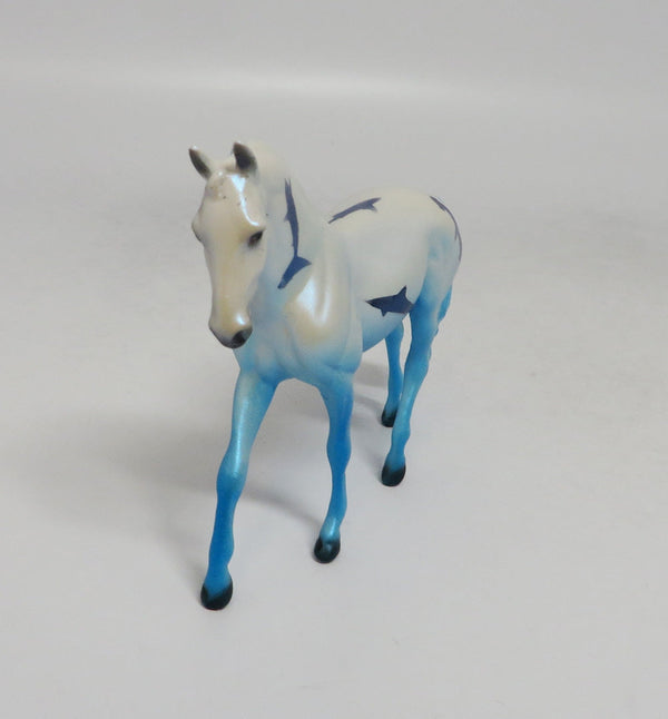 FEEDING FRENZY-LE-2 WARMBLOOD MODEL HORSE SW 18 - Stone Horses